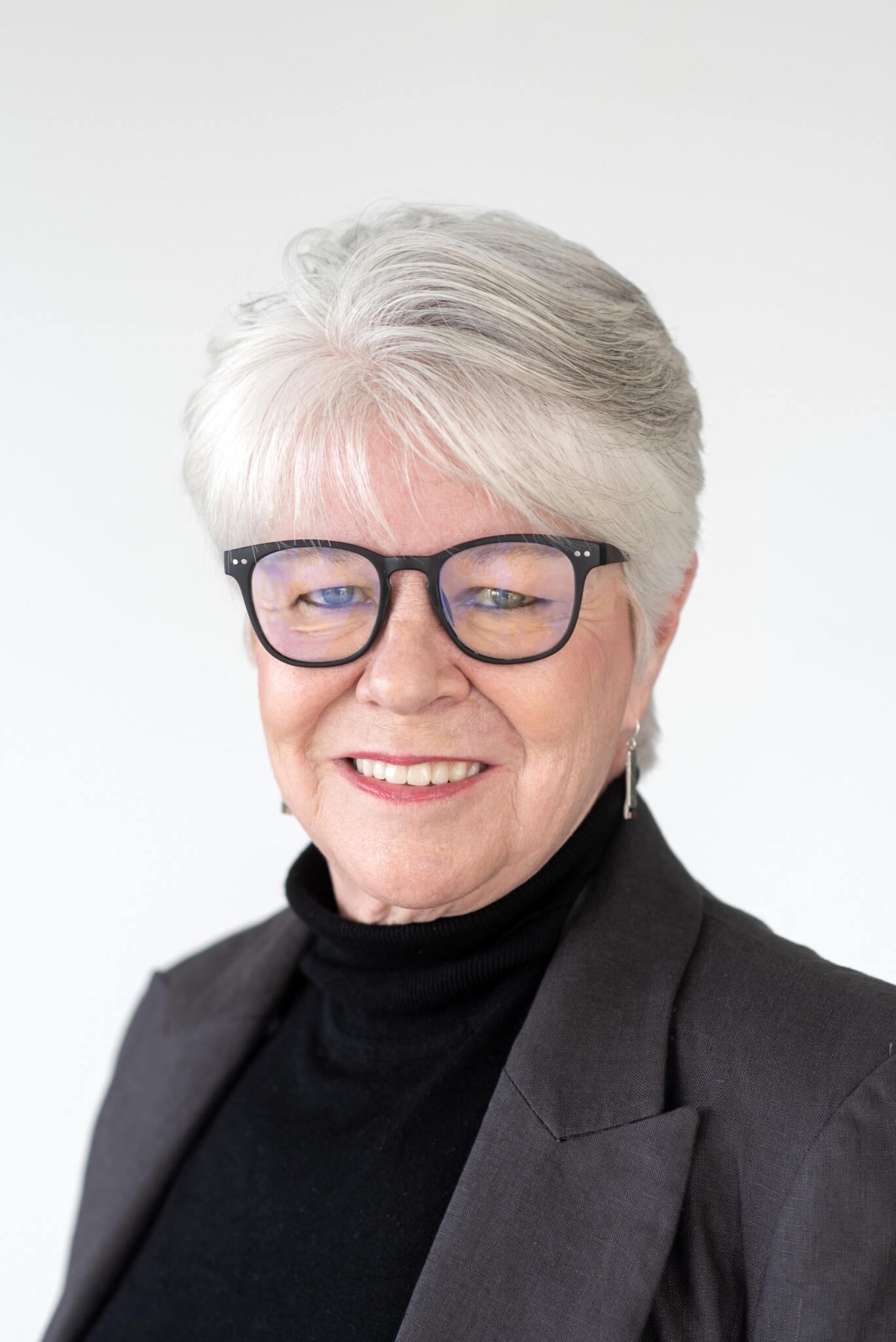 Moira MacLeod - Cape Breton University : Cape Breton University